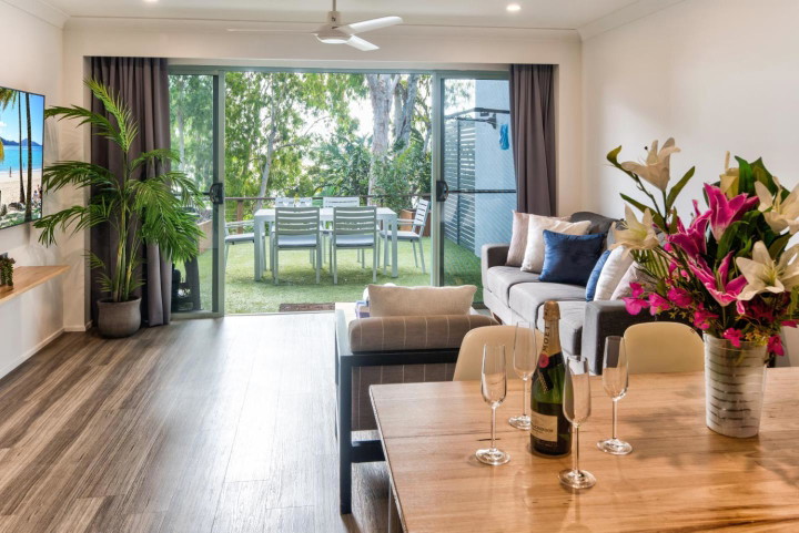 Sunset Water Premium 2 Bedroom - Hamilton Island