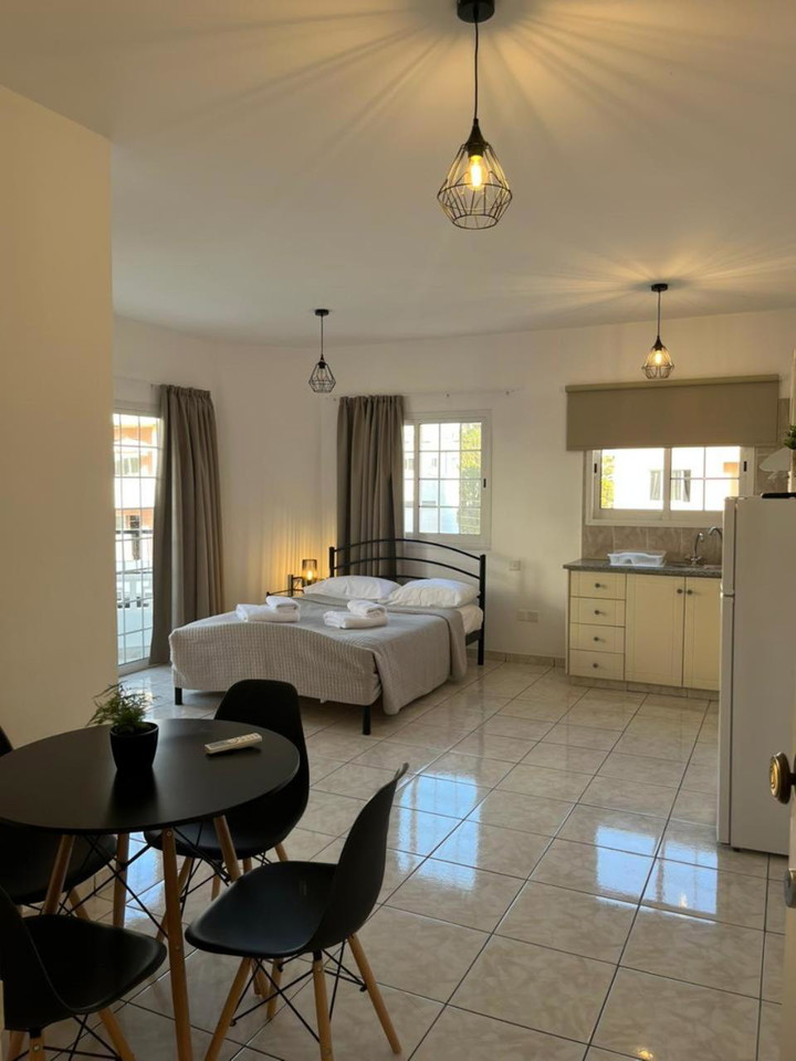 Central 10 Apartments - By Noma Stays Cyprus - Kato Paphos