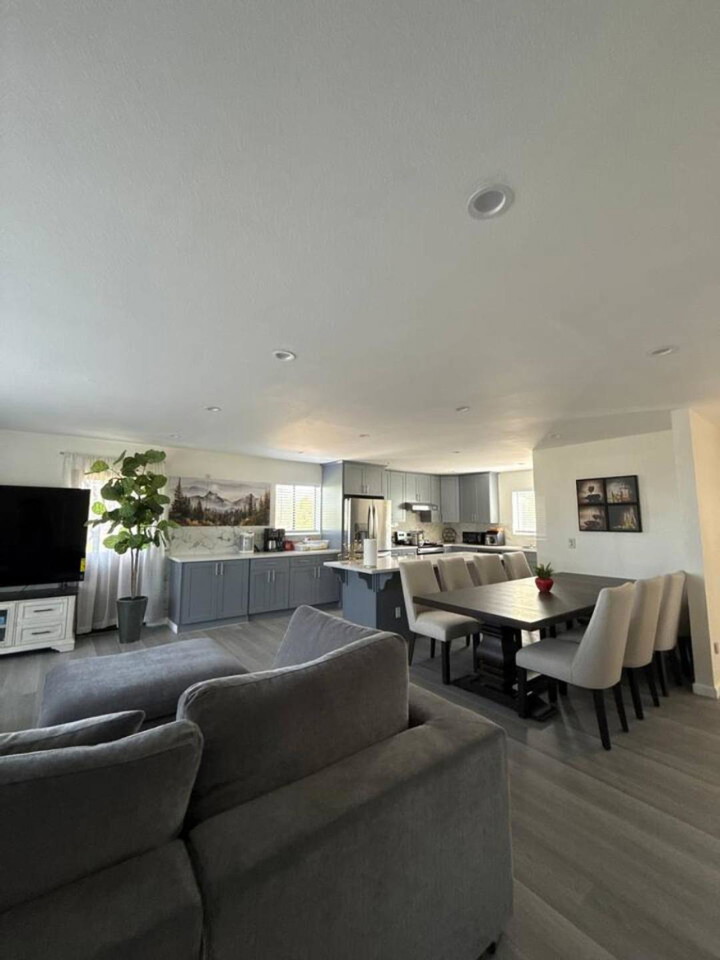 Newly Renovated Lakefront With Dock - Discovery Bay, CA
