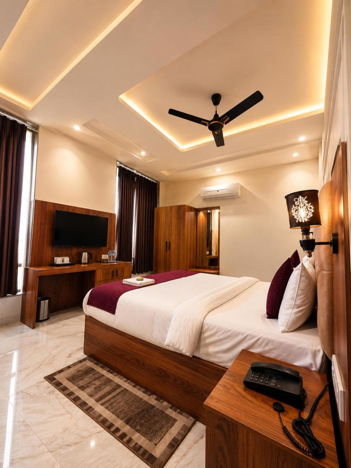Hotel Taj Harmony Near Jay Pee Palace - Agra