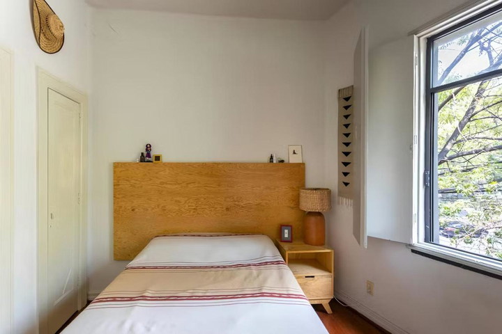 Beautiful, Bright Room, Right On The Park - Mexico City