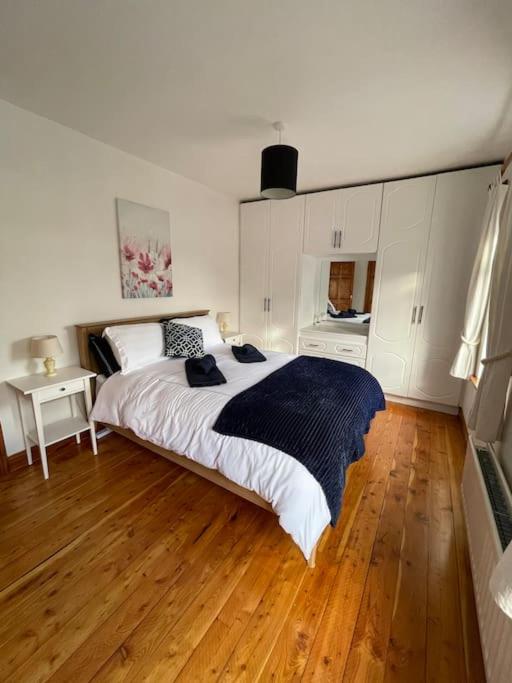 Sonas Seaside Apartment - Oranmore