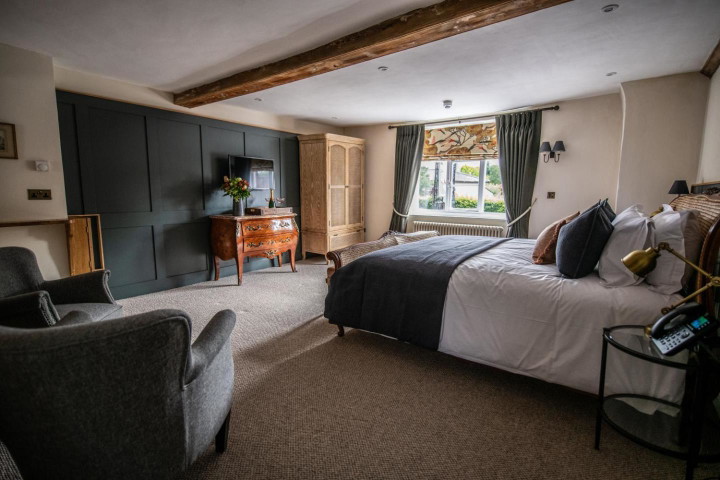 The Red Lion - Essex