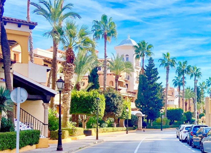 Beautiful Apartment Near Playa De Los Locos - Torrevieja