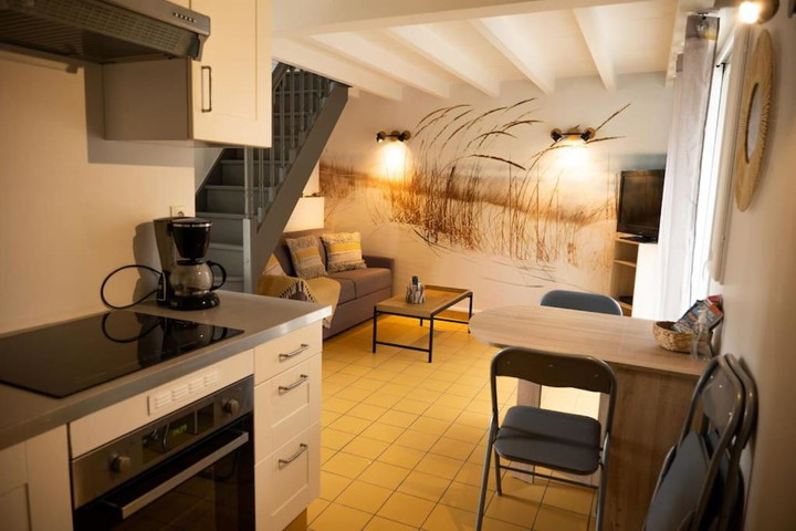 Petite Maison Située Entre Saint-malo Et Cancale - France
