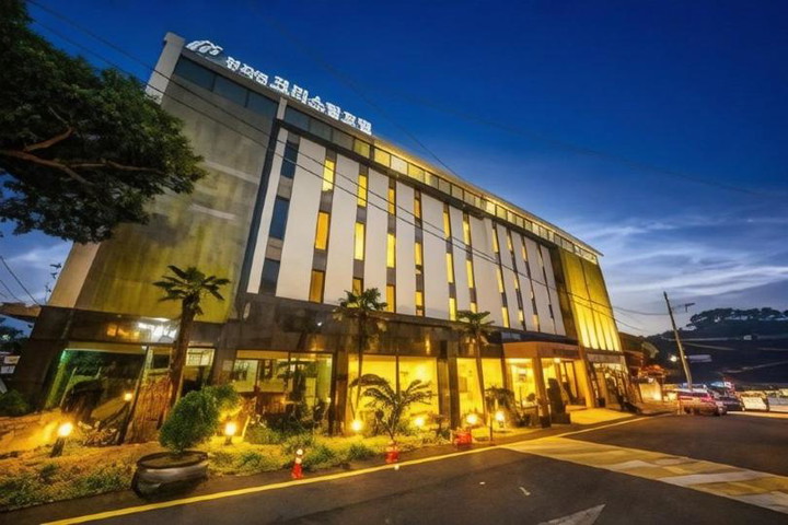 Cheonjiyeon Crystal Hotel - Jeju-do