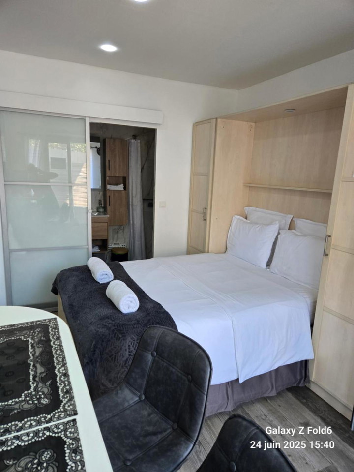 4 Logements à La Trinité Proche De Nice 15 Mn, Monaco 20 Mn Et L'italie 30 Mn 2 Chambres Et 2 Studios Privés Et Indépendants - Saint-Jean-Cap-Ferrat