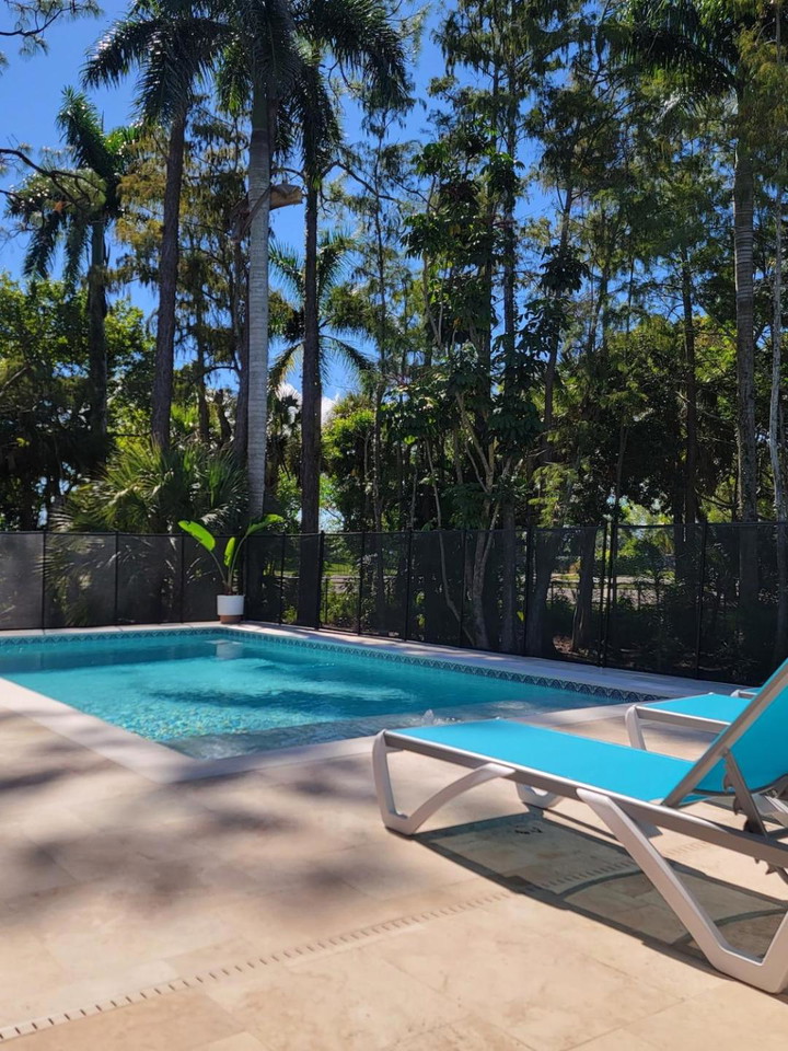 Luxury Private Retreat With New Pool In Naples - Naples, FL