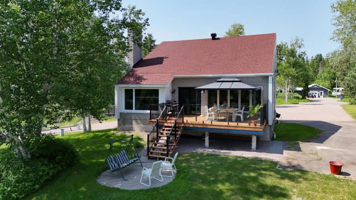 La Maison Du Lac - Private Dock & Lake View - Saguenay