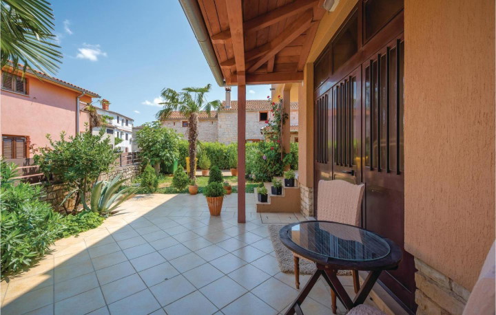3 Bedroom Amazing Apartment In Rovinj - Rovinj