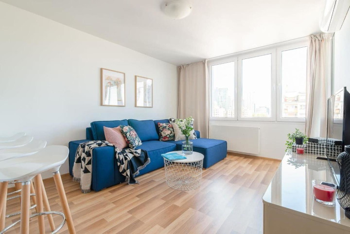 Aesthetic Apartment Located In Centre With Balcony By Noclegi Renters - Varsovia