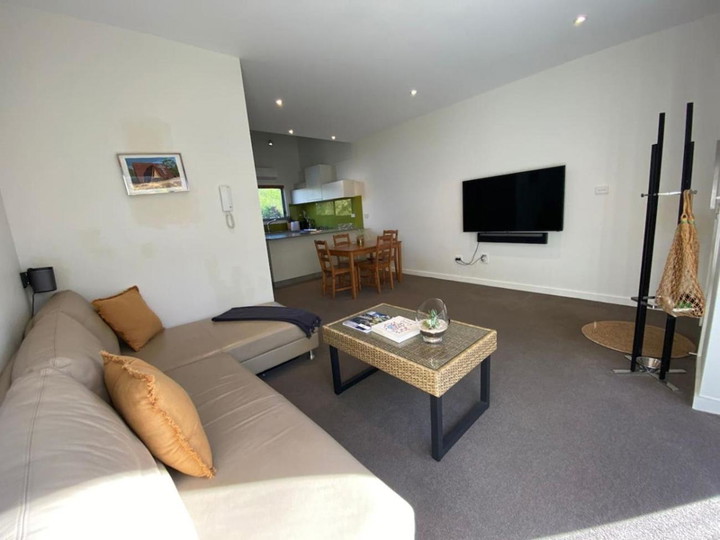 Cosy Work From Home Townhouse 10 Mins From City - Hosted By Canstay - Canberra