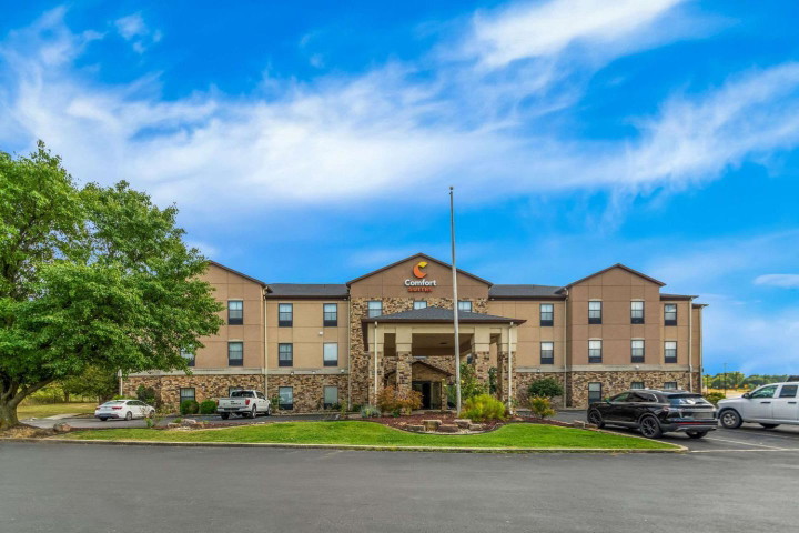 Comfort Suites Vincennes - Vincennes, IN