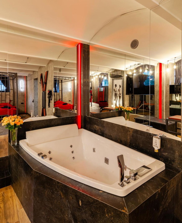 Royal Hot Jucuzzi Apartment - Lwów