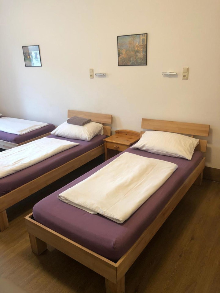 Hotel Pension Schmellergarten - Munich