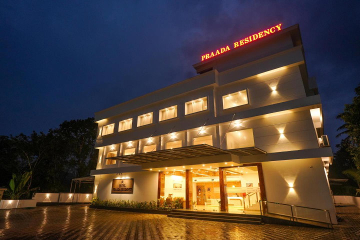 Hotel Praada Residency - Muvattupuzha