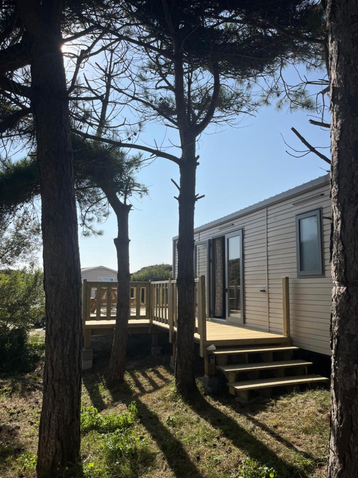 Bungalow Neuf Dans Les Dunes, Accès Direct à La Plage - Camiers