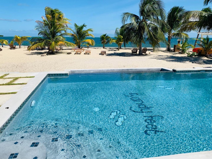 Sandy Feet Beach Resort - Belize