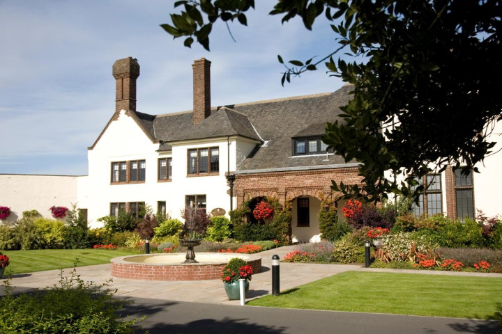 Western House Hotel At Ayr Racecourse - Scotland