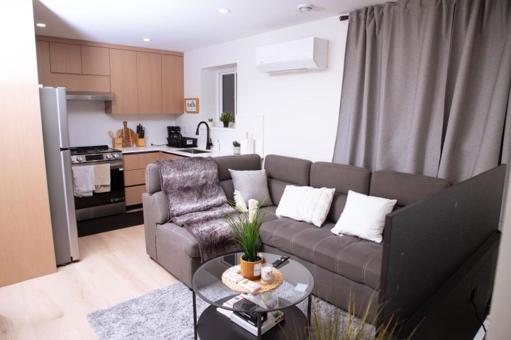 Luther Luxury Suite - Burnaby