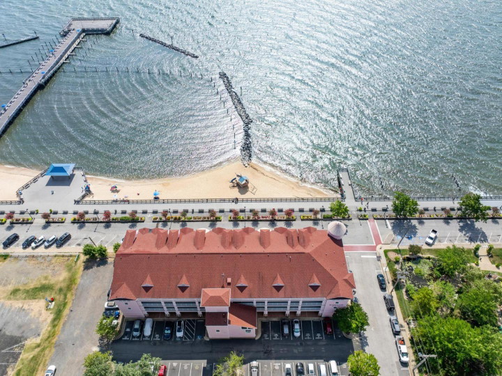 Bayfront Boardwalk Condo W Sunrise Views - North Beach, MD