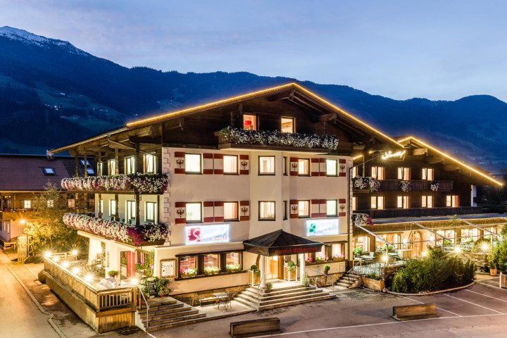 Hotel Standlhof Zillertal - Stumm
