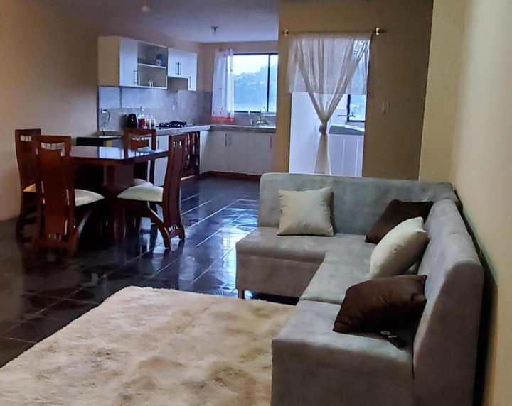 Departamento En Cuenca, 2 Habitaciones Y Parqueo Gratis - Cuenca