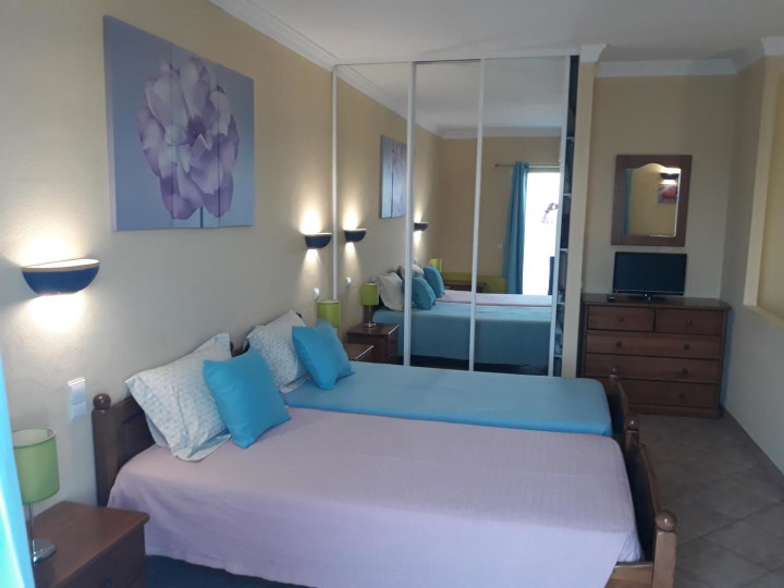 Venha Nadar A Oura - Albufeira