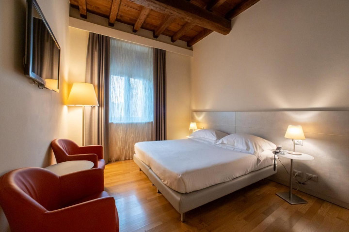 Hotel Annunziata - Феррара