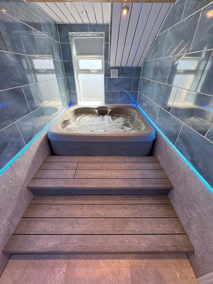 Edward Place Luxury Hot Tub Apartments - Lytham St Annes