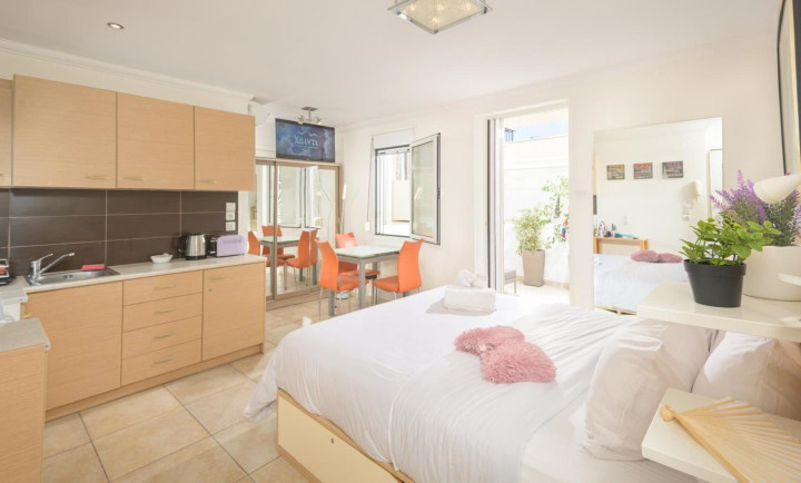 Cozy 6th Floor, City Center, 30m2, Sun Terrace - Atenas