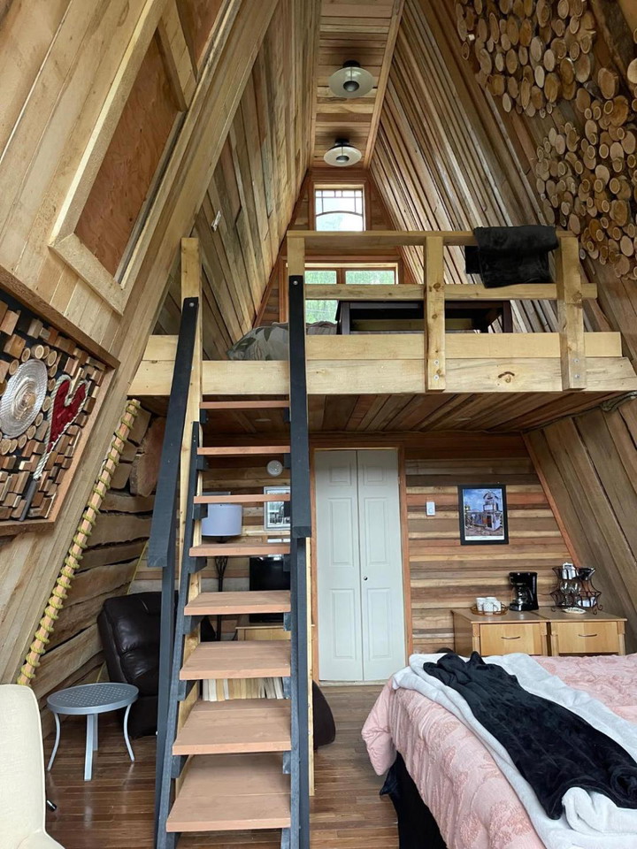 Shannaghs Sweet Escape - Vancouver Island