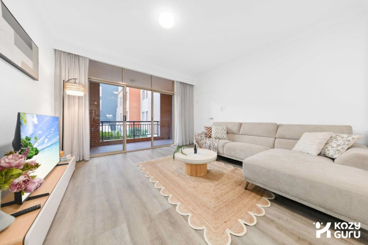 Kozyguru | Camperdown | Stylish Apt With Parking - Lewisham