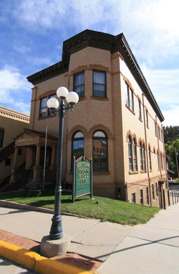 Town Hall Inn - South Dakota