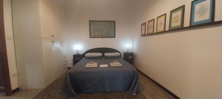 Est 25 Lodging In Genoa - Gênes