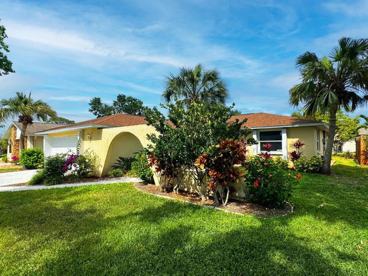 Venice Beach & Golf Retreat With Heated Pool - Venice Beach, FL