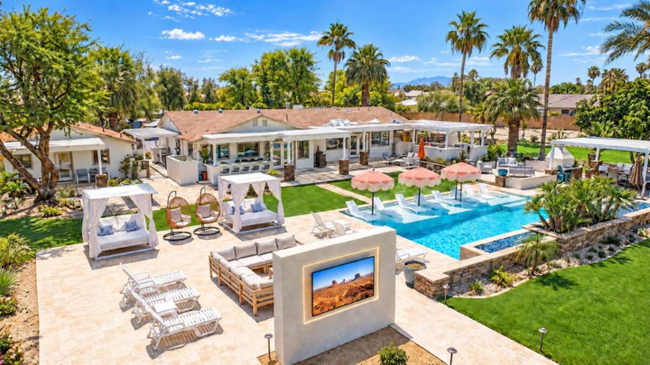 19 Bds, Volleyball, Pickleball, Sauna, Cold Pl, Events - Indio, CA