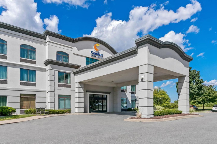 Comfort Inn & Suites Grand Blanc-flint - Flint, MI