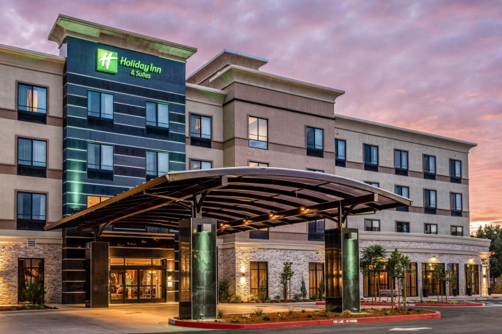 Holiday Inn & Suites Silicon Valley - Milpitas By Ihg - Milpitas, CA