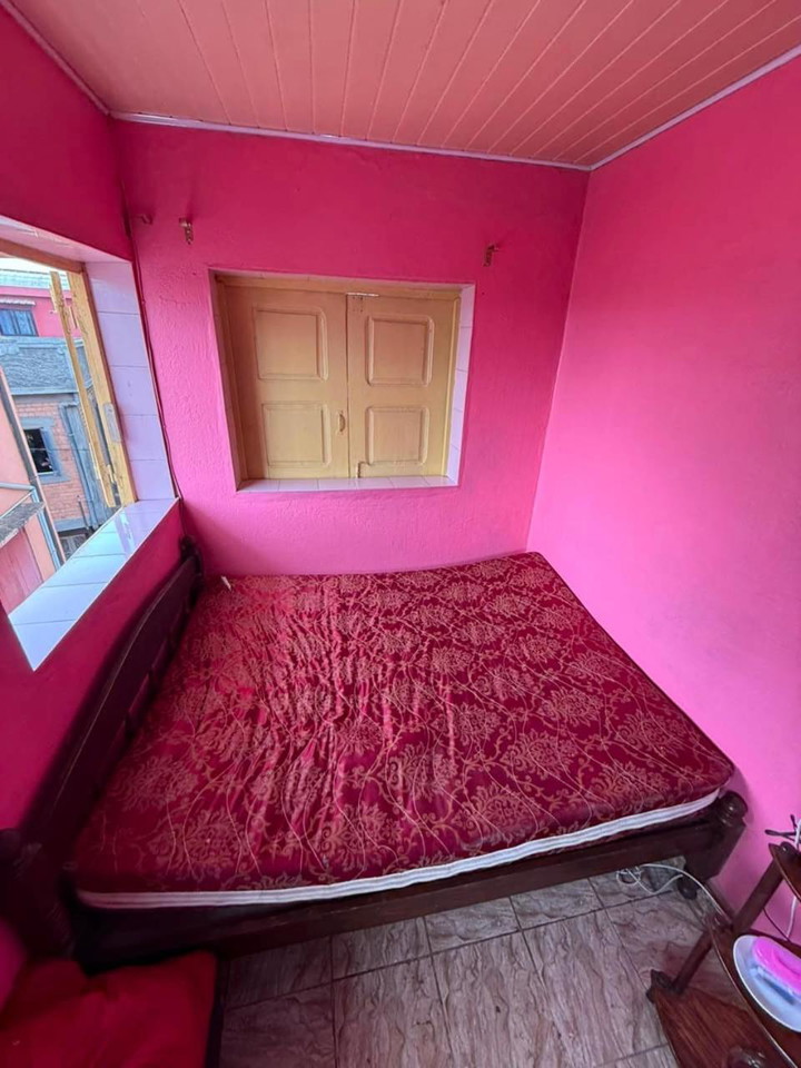 Première Maison Construite à Ambohitravao Talatamaty - Antananarivo