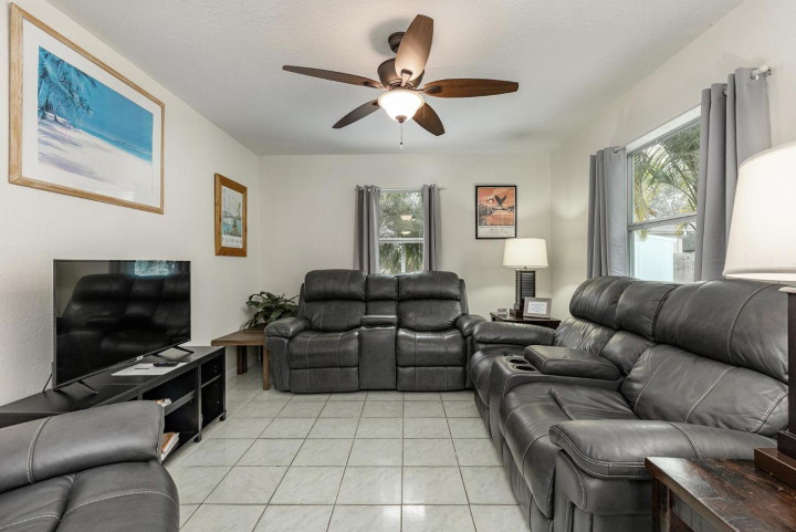 Close To Clearwater Beach And Honeymoon Island! - Tarpon Springs, FL