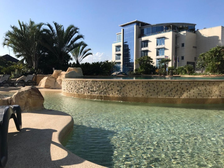 Family Apartment With Swimming Pools 3 Bedroom 2 Bathroom Rock Facing - Gibraltar