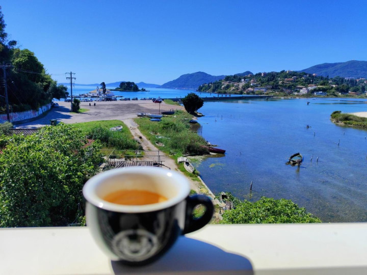 Anna's Apartments And Studios - Planespotter's Paradise!!! - Corfu