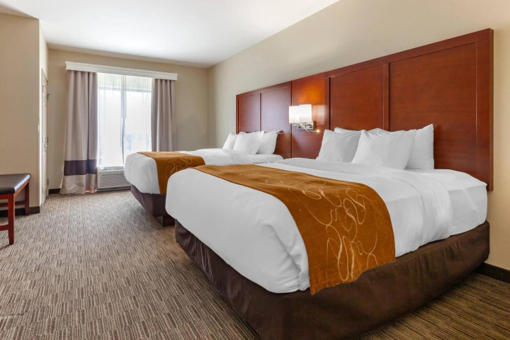 Comfort Suites Oshkosh West - Oshkosh, WI