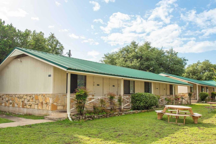 Jellystone Park Hill Country - Canyon Lake, TX
