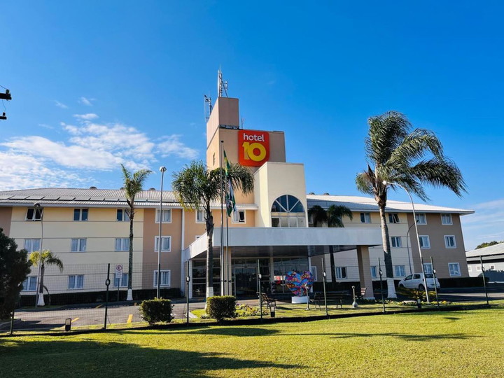 Hotel 10 Curitiba - Araucária