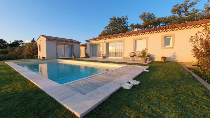 La Tiny De Louis, Au Milieu Des Oliviers, Avec Jolie Piscine - Le Muy