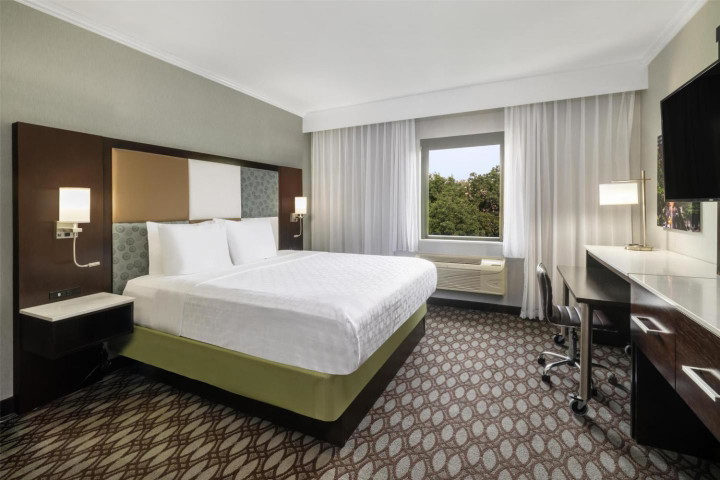 Best Western Premier Nyc Gateway Hotel - Fort Lee, NJ