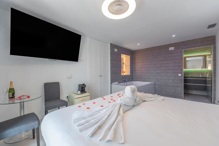 Casa Banderas Spa & Gestión Caminito Del Rey - Casarabonela