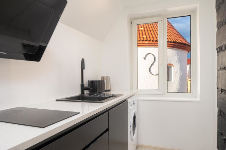 Pärnu Old Town Apartment With Patio - Estonie